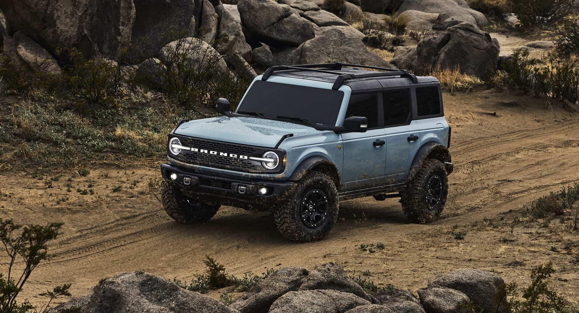Ford Bronco, Jeep Wrangler'i gözüne kestirdi - Doğan Kabak
