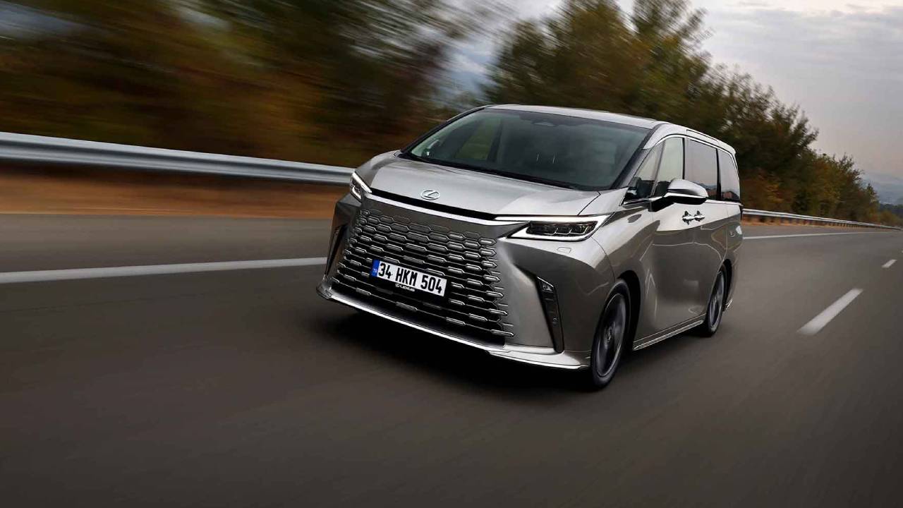 Lexus'un yeni lüks minivan modeli LM, Türkiye'de satışa sunuldu ...